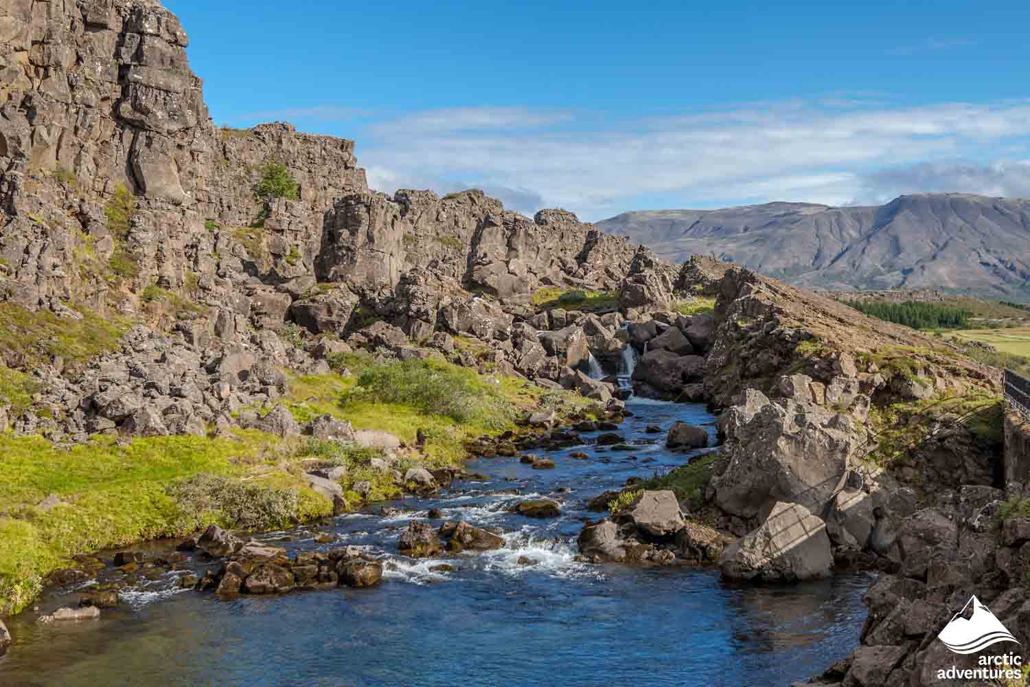 Guide to Almannagjá gorge | Arctic Adventures