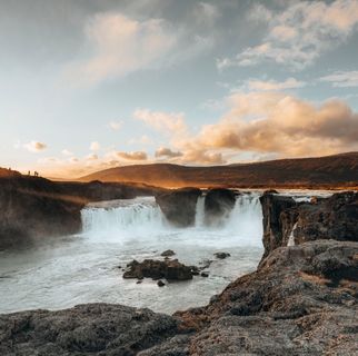 Family fun at Slakki Petting Zoo | Arctic Adventures